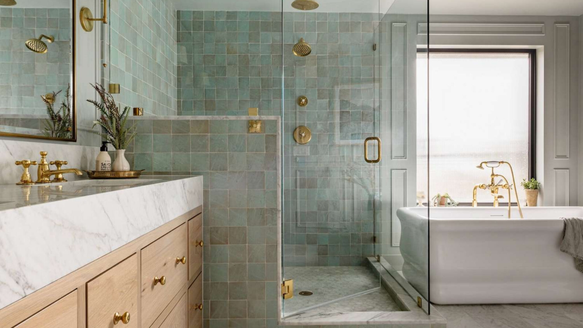 10 Walk-In Shower Ideas for Indian Bathrooms | Agmeco